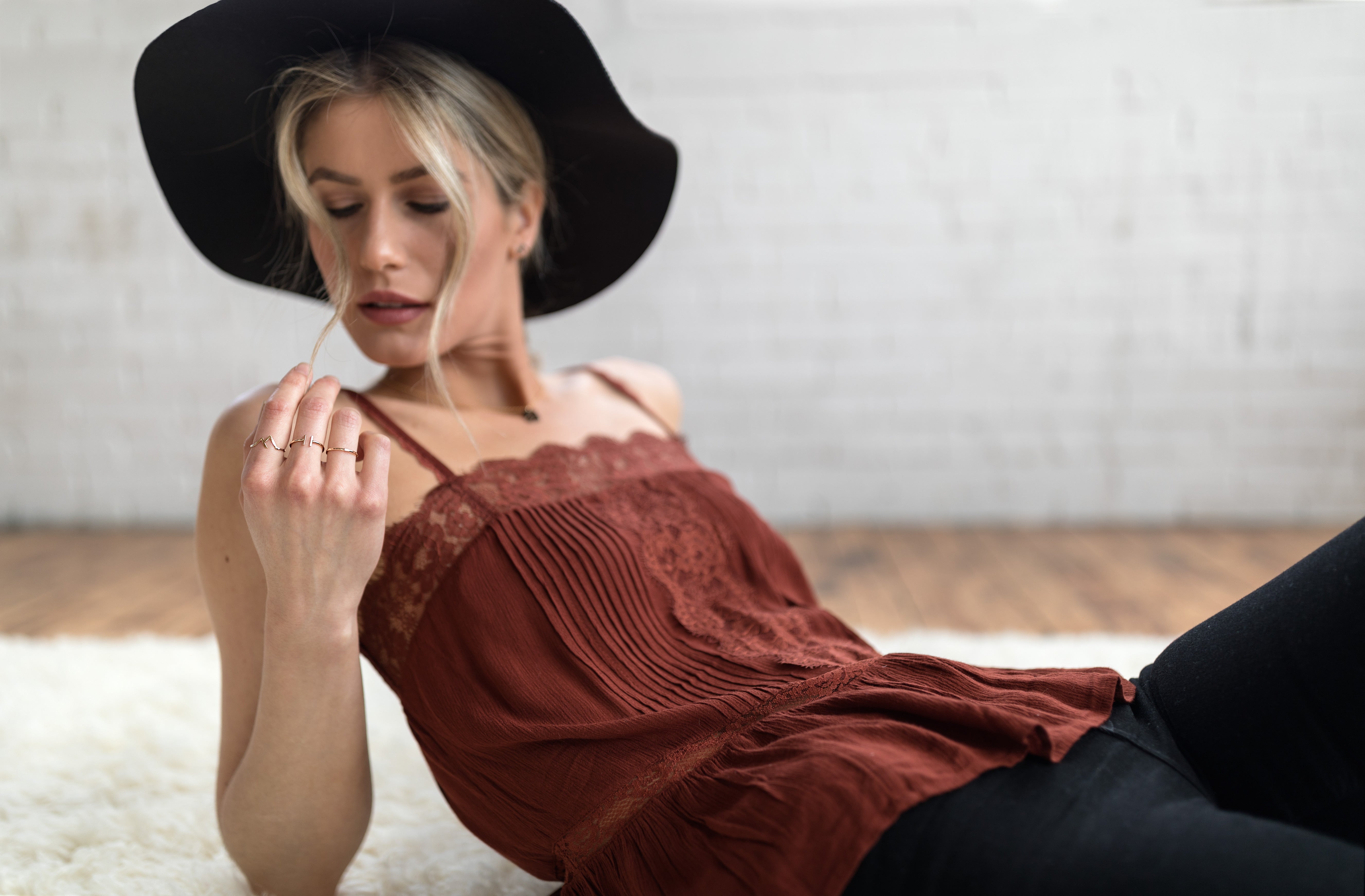 Mountain Ring – Ruth Ryan